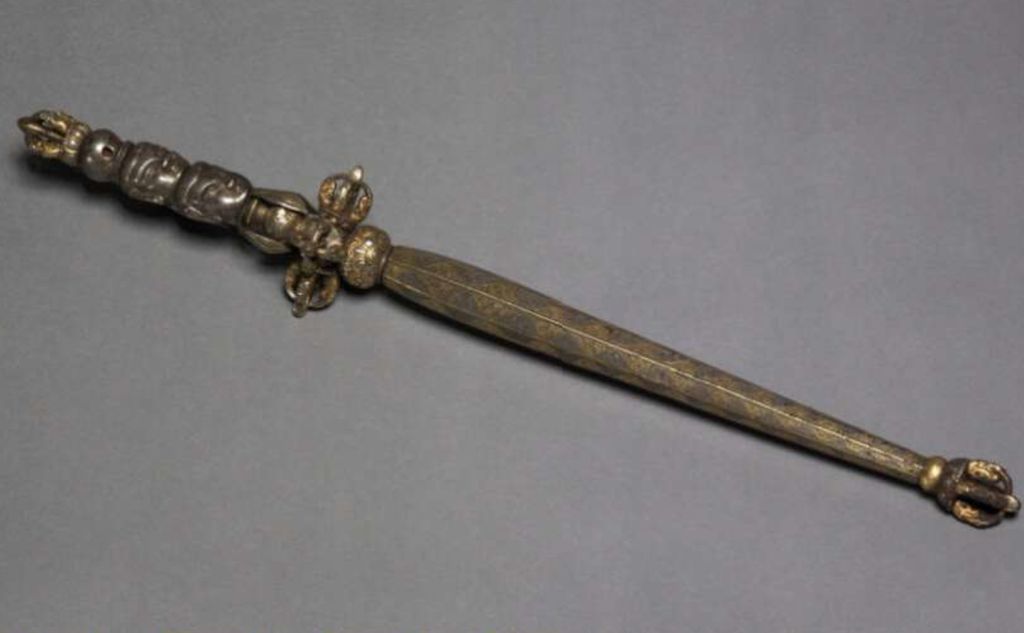 The Legendary Weapons of Lord Shiva: Trishula, Pashupatastra, Pinaka ...